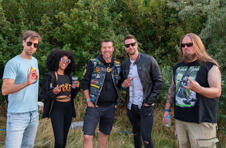 Interview mit Angus McSix beim Dong Open Air 2023